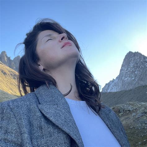 The Cone Culture Ice Cream “შემომხედეთ მე თქვენ ნაყინს ხელთათმანებით მივირთმევ ” თქვა ტიფმა