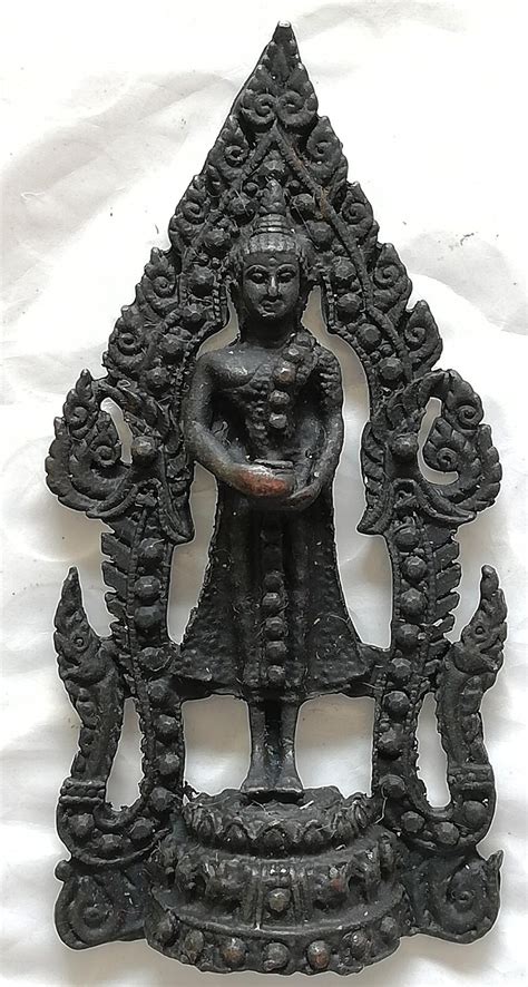 พระฉลุโลหะเก่าซุ้มเรือนแก้ว พระนาคปรก ปางอุ้มบาตร พระพุทธชินราช สมเด็จโตนั่งธรรมาสน์ Ennxo