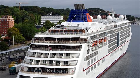 Hapag Lloyd Cruises Awarded By Seatrade Cruise Med