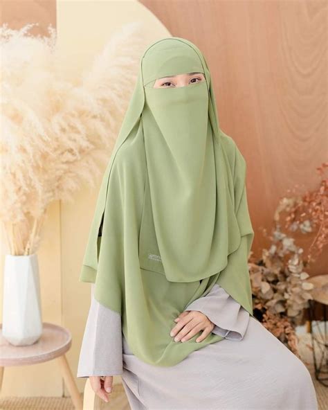 Pin By Alexa June On Elegant Niqab Hijab Trends Niqab Fashion