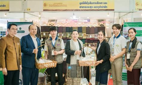 ງານວາງສະແດງ ແລະ ຈຳໜ່າຍສິນຄ້າກະສິກໍາປຸງແຕ່ງ 09 ແຂວງຕົວແບບ