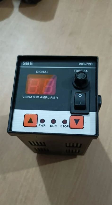Triple Phase 440V AC Digital Vibrator Controller At 950 Piece In Kanpur