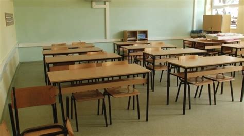 Средношколец од Скопје се заканувал на вработени во училиштето оштетил инвентар Независен Весник