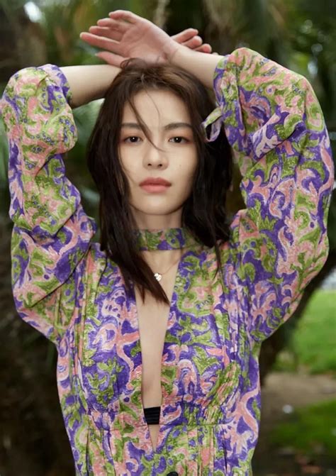 烈焰红唇冯女郎钟楚曦高贵冷艳娇艳可人