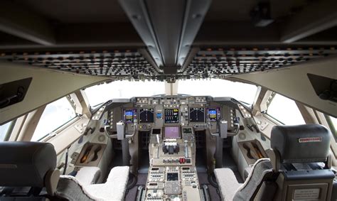 B747 800 Cockpit