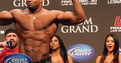 Ufc Octagon Girl Arianny Celeste Pervs On Fighter During Weigh In Daily Star