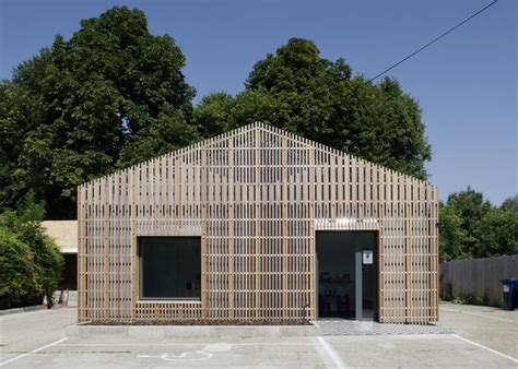 Cambridge Cat Clinic By Gort Scott