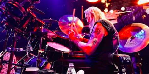 ¡gracias Nicko Mcbrain El Retiro Del Baterista De Iron Maiden