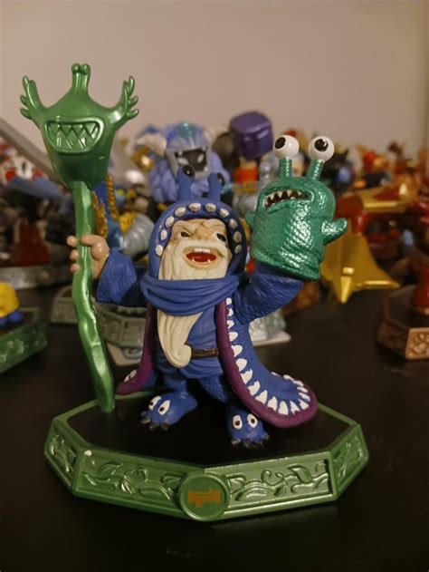 Evolved Chompy Mage Custom Rskylanderselling