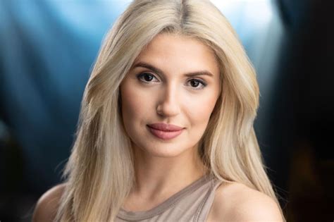 Youssef Abdelmalek On Linkedin Here Are My Favorites From A Session With Friend And Actress