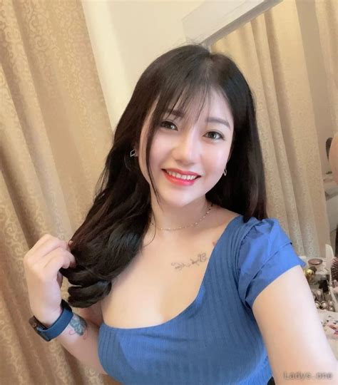 Lucie Escort In Dubai