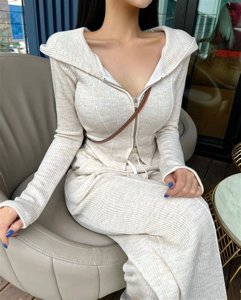 올리베이 Made컬러추가 전컬러당일배송 3kg 슬림 빅후드ver1 오프숄더 후드 셋업 3color 슬림핏 크롭 후드집업 오프숄더집업 롱와이드 트레이닝