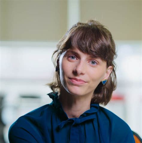 10 Creepy Mistakes Women Make That Immediately Push Men Away YourTango