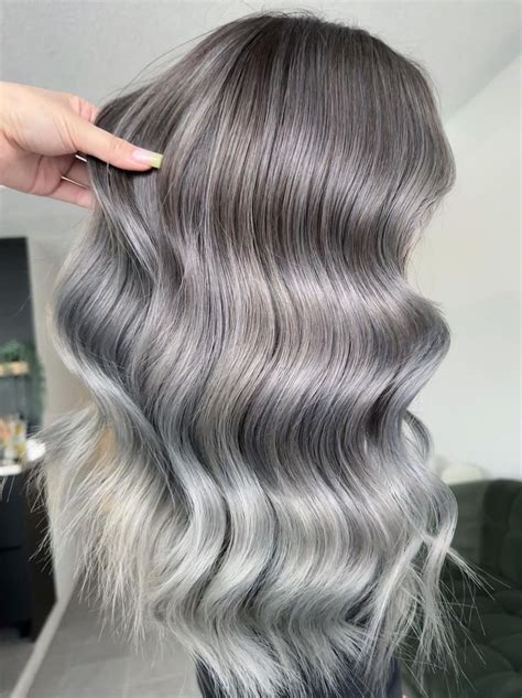 40 Silver Hair Ideas For A Dazzling And Sophisticated Look ⋆ Palau