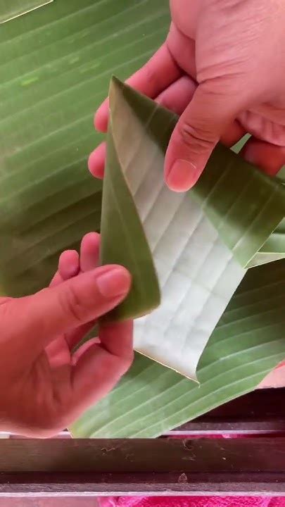 กรวยใบตองแบบง่าย กรวยใบตองไหว้ครู กรวยใส่ดอกไม้ไหว้พระ กรวยดอกไม้แห่เทียน Youtube