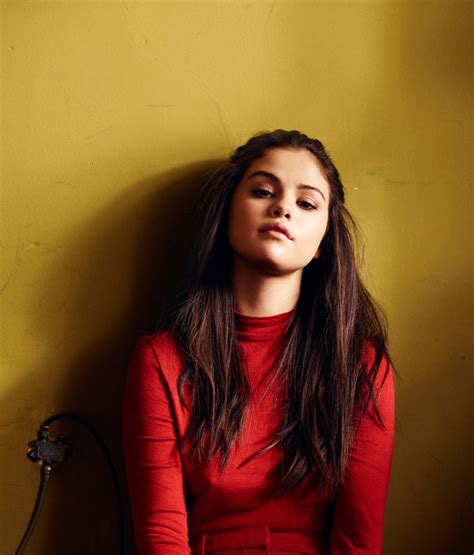 X Cute Selena Gomez Photoshoot X Resolution Wallpaper