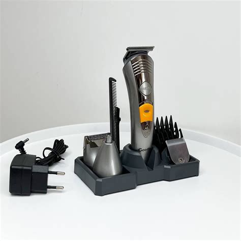 Купити машинку для стрижки волосся 7 в 1 Geemy GM 580 в Україні