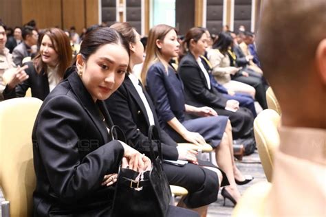 ฝุ่นเชียงใหม่ทำพิษ “อุ๊งอิ๊ง” เผยเป็นไข้ยกครัว ลูกสาว ลูกชายติดโควิด ส่วน “พ่อแม้ว” โอเค