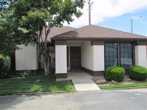 504 E Prosperity Ave Tulare Ca 93274 Zillow
