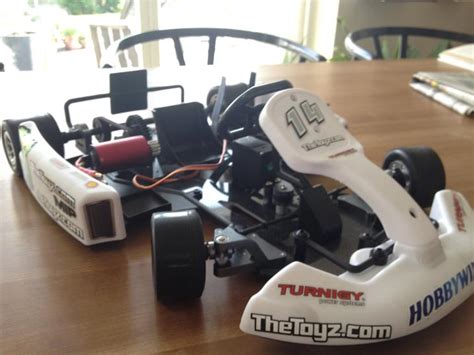 Bil TURNIGY Brushless GoKart ARR 2012 Den køre overraskende godt og