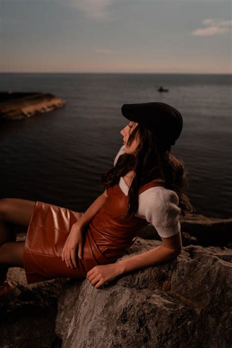 4k 바탕화면 Hd 배경 Hd 배경 바탕 화면 Hd 벽지 가죽 드레스 강가 격리 경치가 좋은 고요한 귀여운 긴 높은 눈 다운타운 토론토 독창적 인