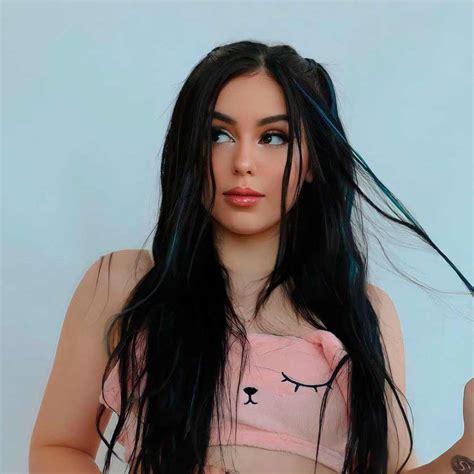 Vídeo Irmã De Mc Melody Mostra Resultado Após Cirurgia De Prótese De