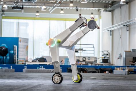 EvoBOT Emerges As Game Changer In Logistics With Advanced Package Handling Capabilities GigaNectar