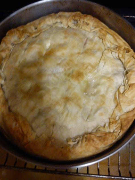 ΝΟΣΤΙΜΑ ΣΠΙΤΙΚΑ ΦΑΓΗΤΑ ΚΑΙ ΓΛΥΚΑ ΠΑΣΤΟΥΡΜΑΔΟΠΙΤΑ