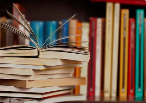 Бор Өндөр 📚📚📚Номын сангийн соёлын боловсролд Номын сан чухал уу байх шаардлагатай юу гэж