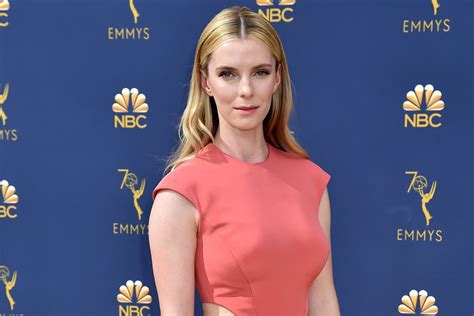The Hunt Teaser Trailer Glows Betty Gilpin Stars In Blumhouse Thriller