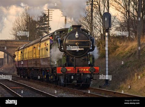 Steam Locomotive Gnr Gresley N2 0 6 2t No 1744 Approaches Quorn And Woodhouse With A Leicester