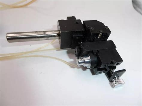 Used Narishige Mmo 203 Three Axis Oil Hydraulic Fine Micromanipulator