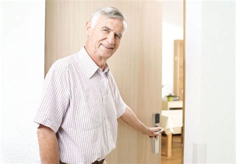 打造卫生通行的门禁系统 Dormakaba