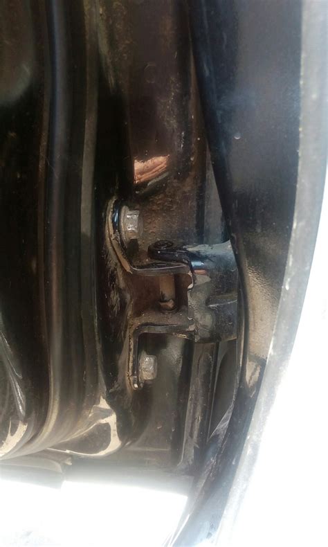 Провисание водительской двери — Chevrolet Lacetti 5D, 1,4 л, 2007 года ...