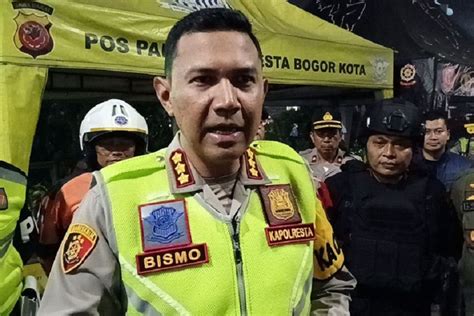Viral Cewek Rambut Pirang Berpakaian Tak Senonoh Marah Marah Di Jalan Bogor