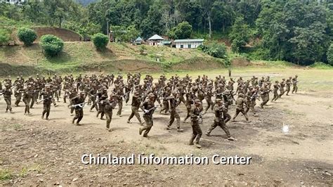 Chin National Army ချင်းအမျိုးသားတပ်မတော်၏ ရဲဘော်များမှ စစ်ရေးပြသနေစဉ် By Chinland