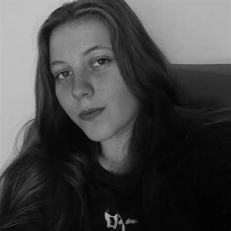 Julia Carrocia Juliacarrocia Threads Say More Julia Carrocia Juliacarrocia Threads Say More