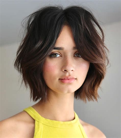20 Stylish Ways To Wear The Blunt Haircut Hairstyle