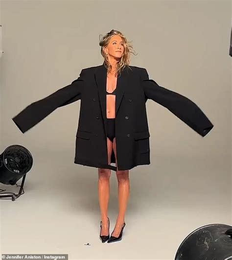 Jennifer Aniston 54 Goes Completely NAKED For Very Steamy Sex Scene