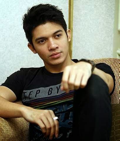 Artis Paling Ganteng Di Indonesia