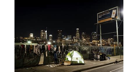 Радио Китай Над 200 млрд д от фонда за облекчаване на епидемията в САЩ са били обект на