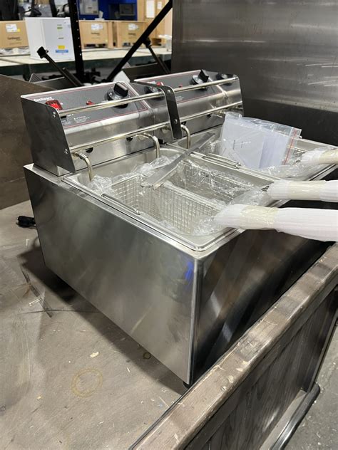 Cecilware Countertop Deep Fryer El2x15 Electric Commercial With 2