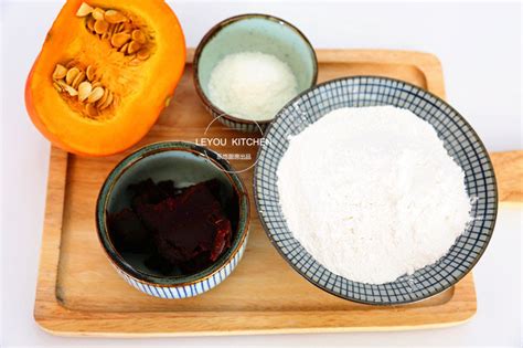 软糯香甜的小点心蒸熟就行春节家宴做一盘上桌就被抢光