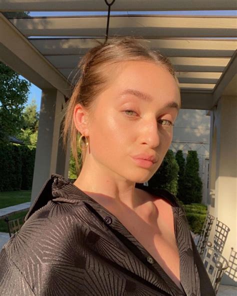 Steve Yzerman Daughters Wife Lisa Brennan Is Proud Mom Of Three