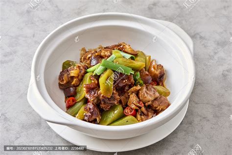 青笋焖腊猪脚 中国菜系 食品餐饮 摄影 汇图网www huitu
