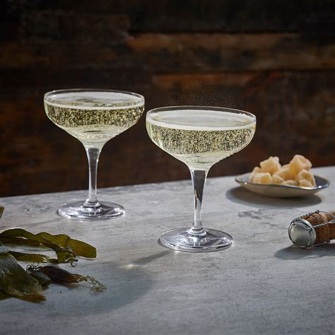 Tonn Irish Crystal Champagne Coupe Saucer Glasses Criostal Na Rinne