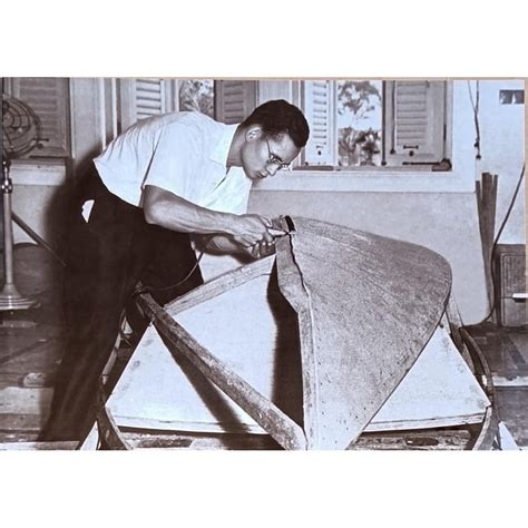 รูปภาพมงคล ร 9 ทรงงานช่าง บูชา เสริมฮวงจุ้ย ภาพแต่งบ้าน รูปภาพติดผนังมอบเป็นของขวัญที่ระลึก ขนาด