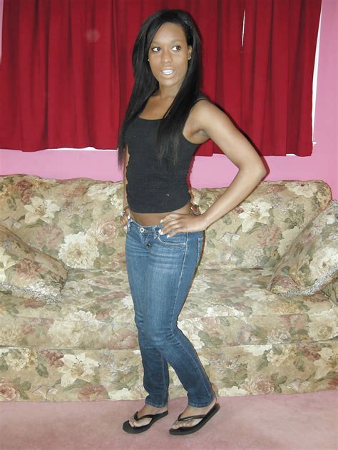 Ebony Rachel Takes Off Her Tight Jeans 14 Pics Xhamster