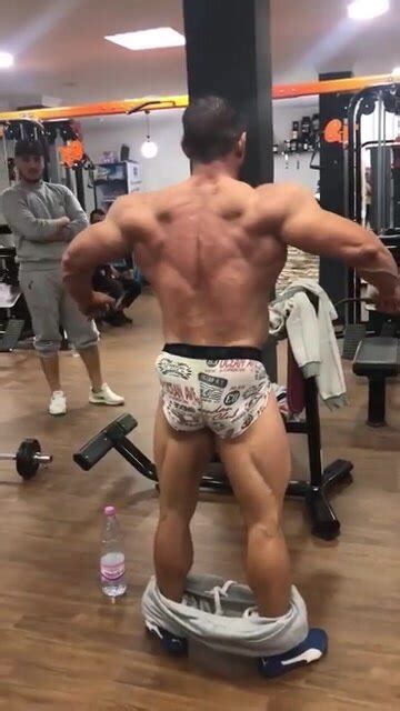 Arab Bodybuilder Flexing Arab Bodybuilder Flexing