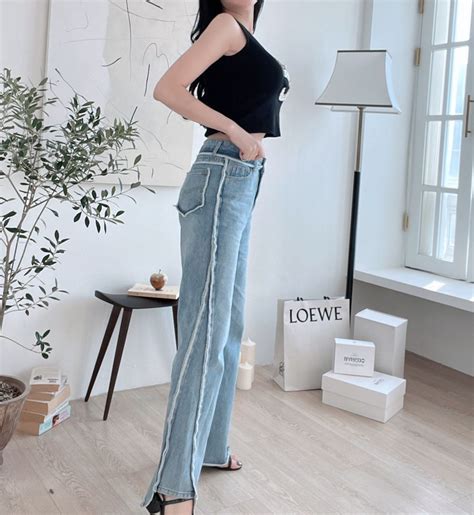 벨라벨르 절개 와이드 팬츠 테슬 스티치 데님 부츠컷 청바지